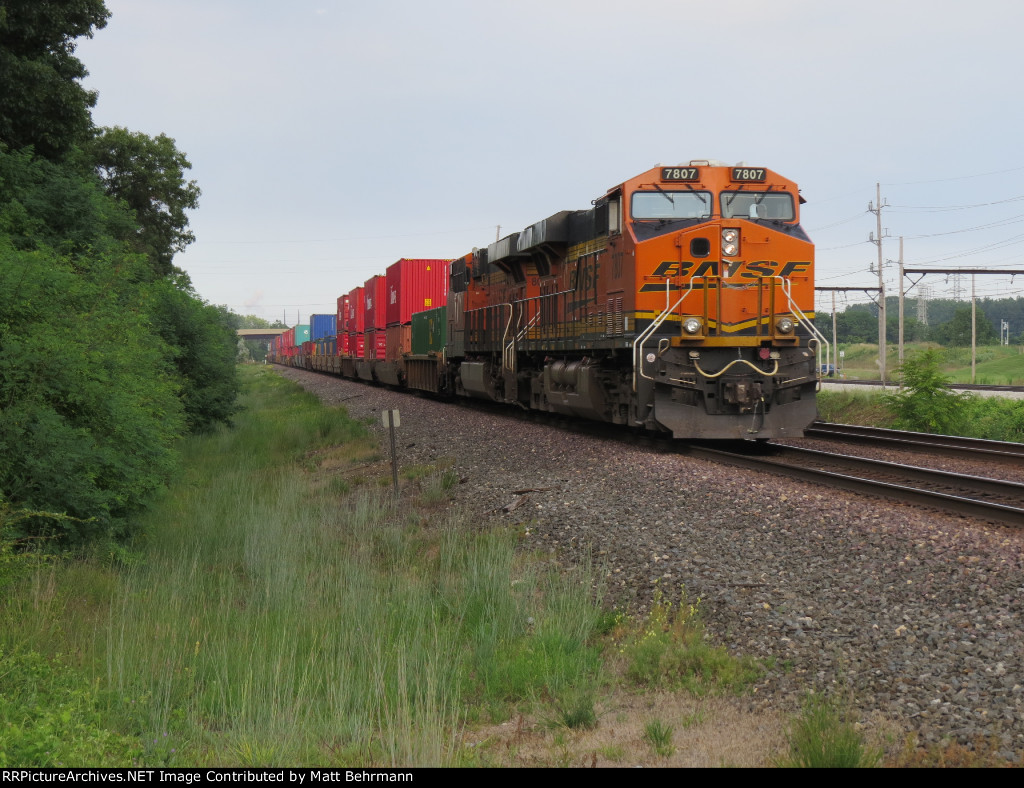BNSF 7807